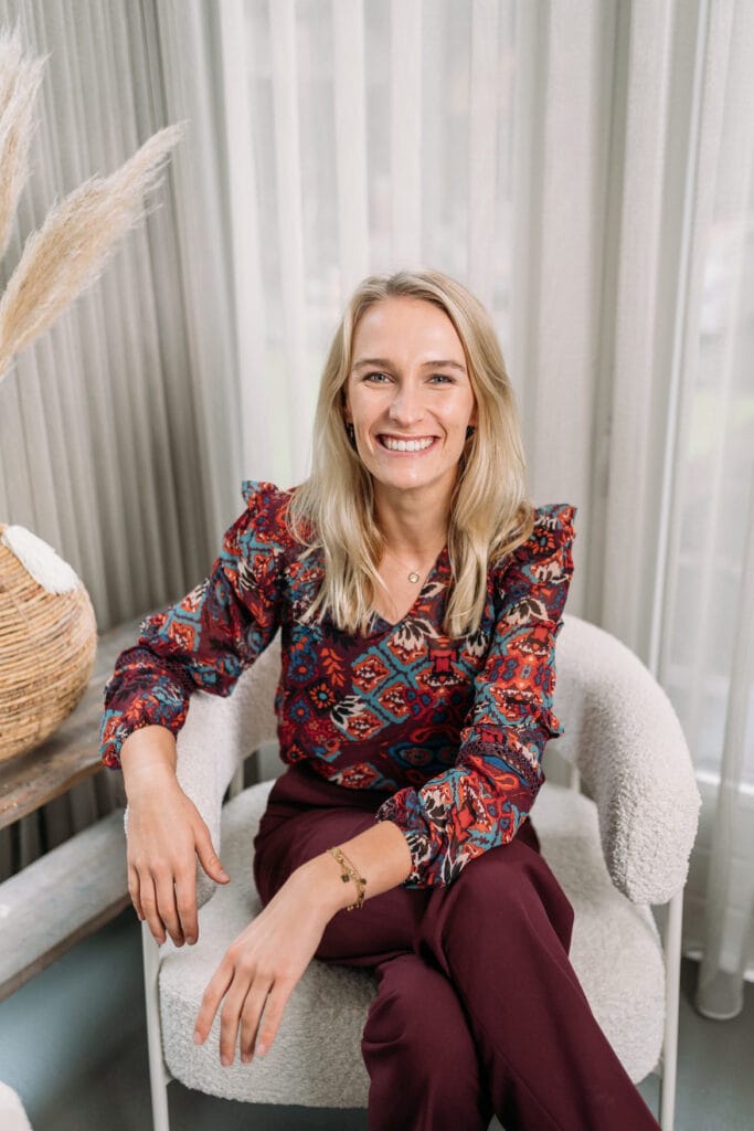 Geke is verloskundige én zwanger: "Als verloskundige weet ik een ...